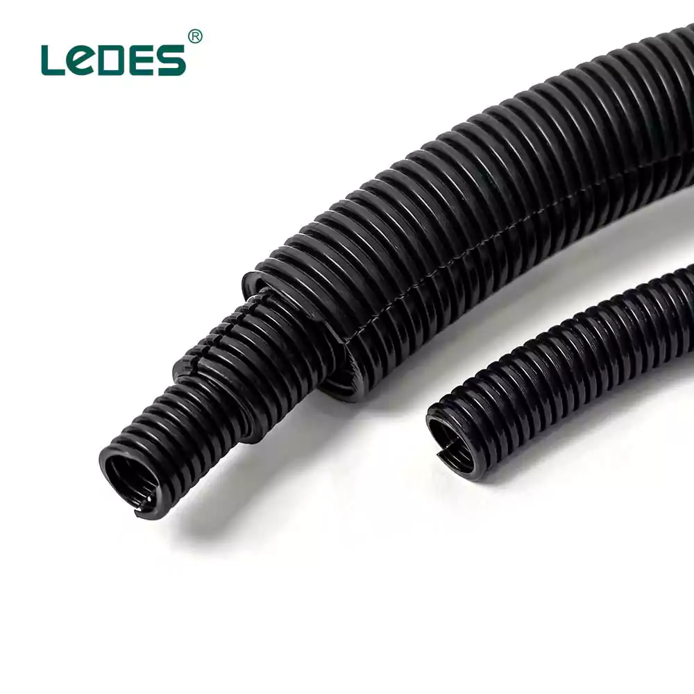 Flexible conduit store